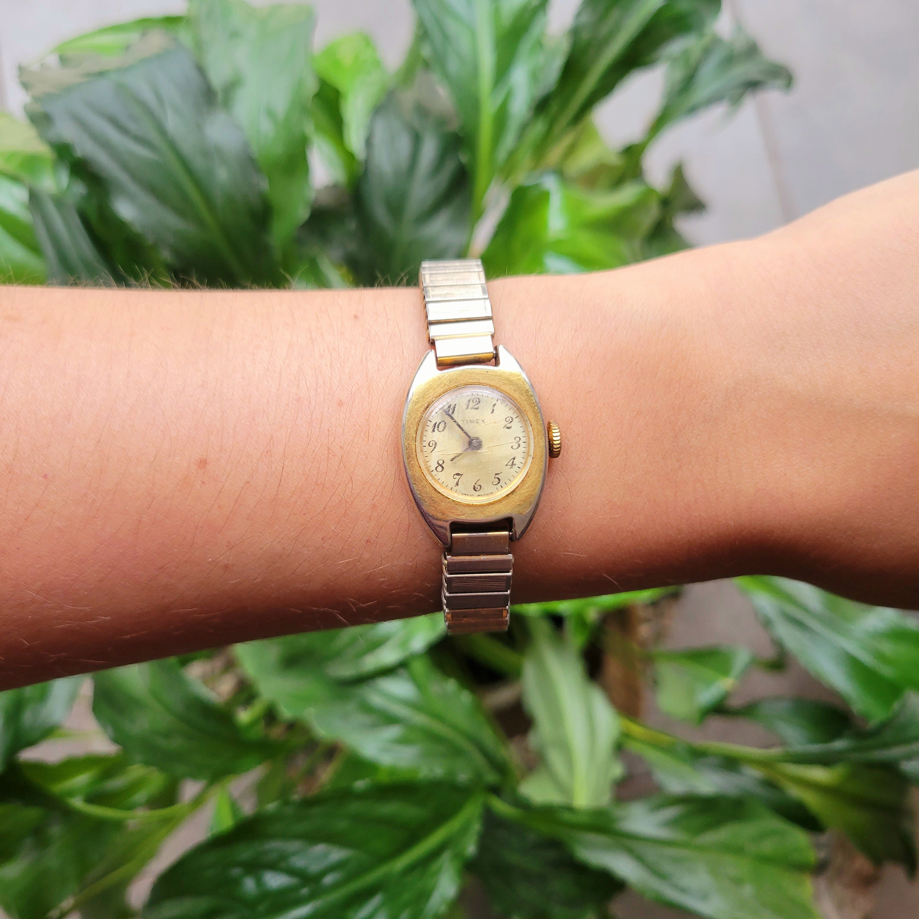 Vintage Timex Great Britain Dainty Gold Watch - Etsy