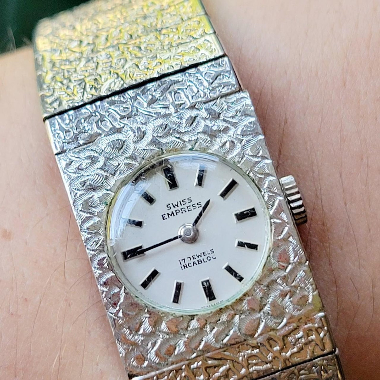 Vintage Swiss Empress 17 Jewels Incabloc Silver Watch - Etsy