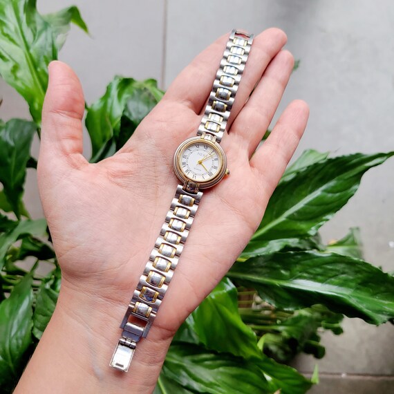 Classic Quartz Next Roman Numerals Watch Gem
