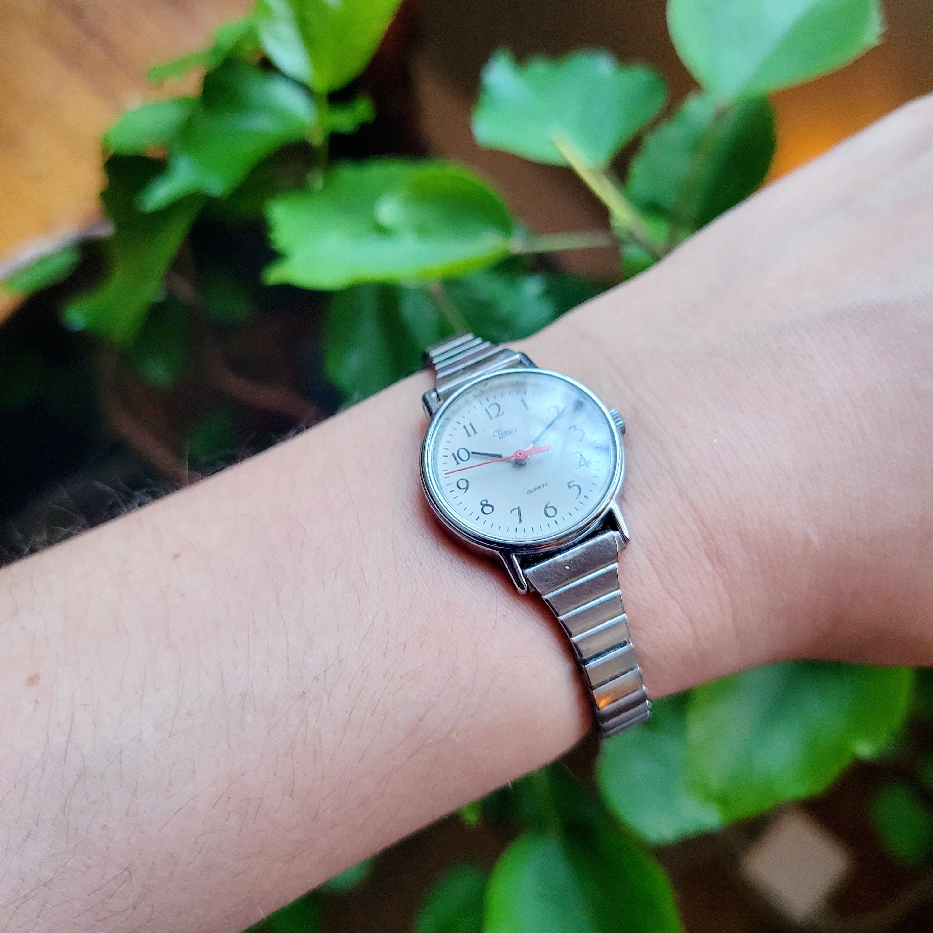 Vintage Timex Dainty Classic Quartz Silver Stretch Watch - Etsy