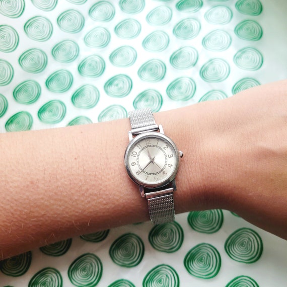 Vintage Classic Silver Marks & Spencer Stretch Watch - Gem