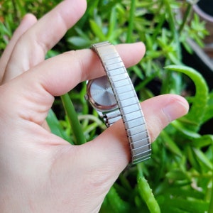 Vintage Classic Silver Quartz Stretch Watch - Etsy
