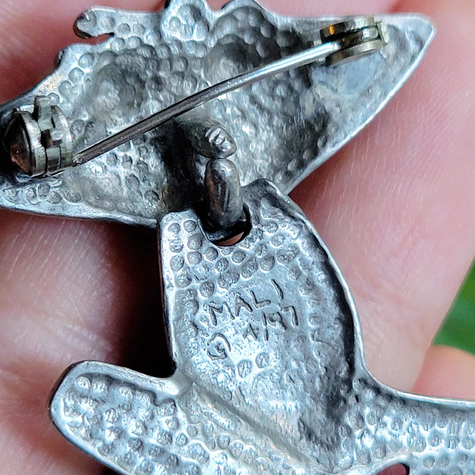 Vintage Mali Signed Pewter Bobblehead Frog Boucher Brooch Pin - Etsy