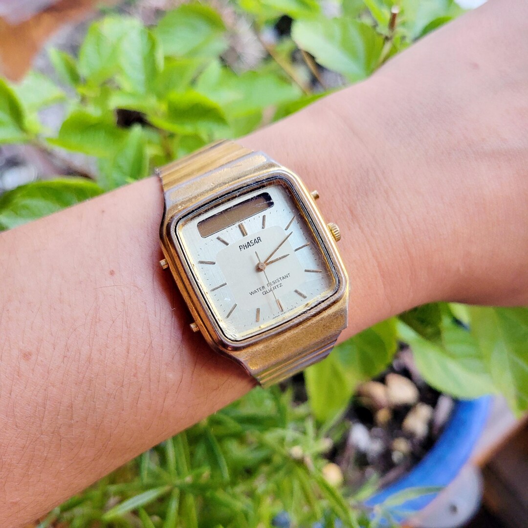 Vintage Phasar Quartz Classic Gold Womens Womans Square Digital Watch ...