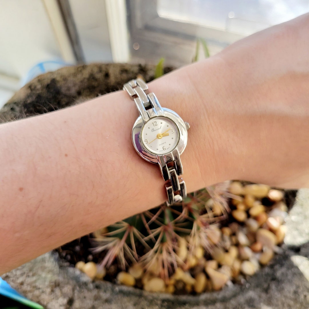 Classic Osirock Silver Quartz Watch - Etsy