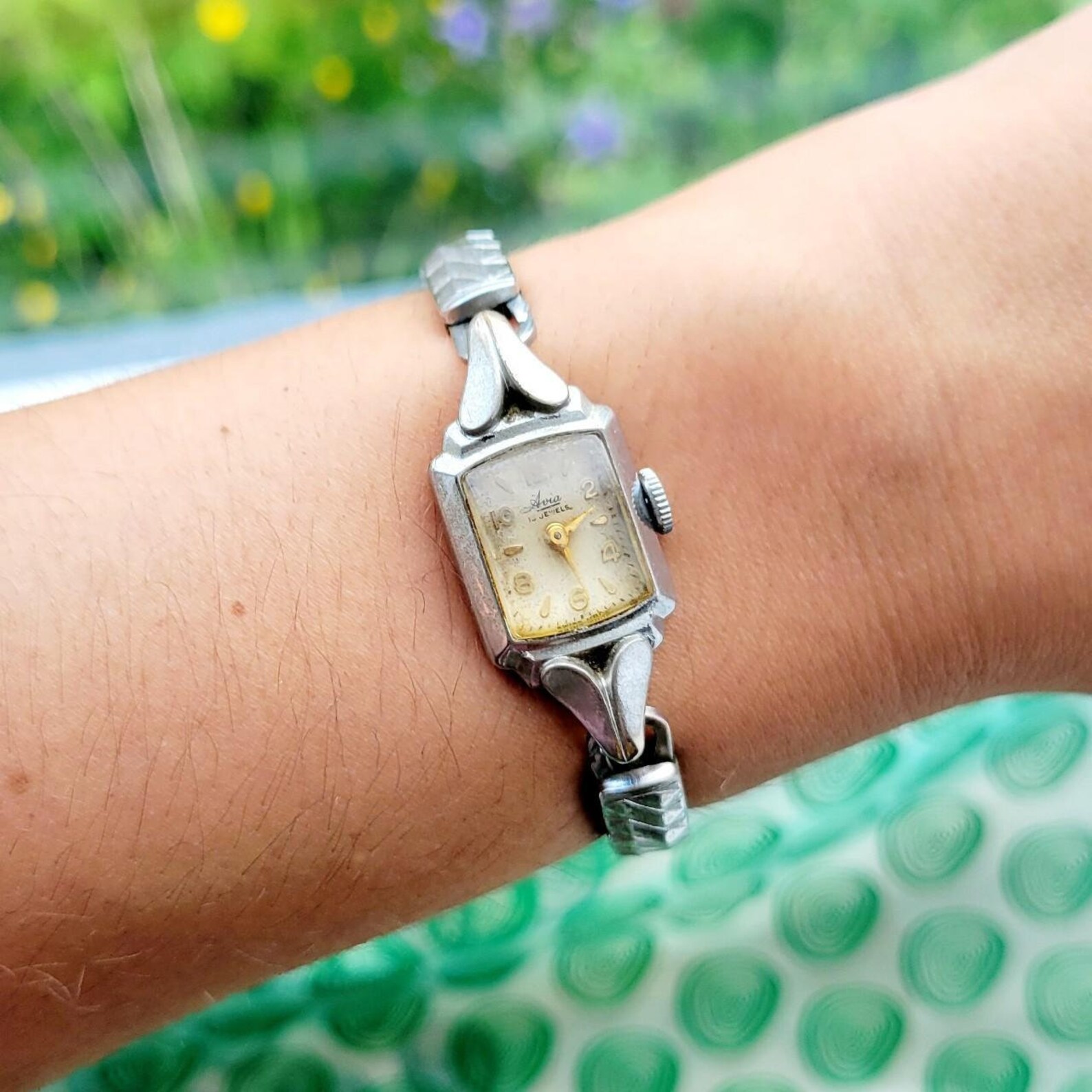 Vintage Swiss Avia Silver & Gold Dainty Classic Stretch Watch - Etsy