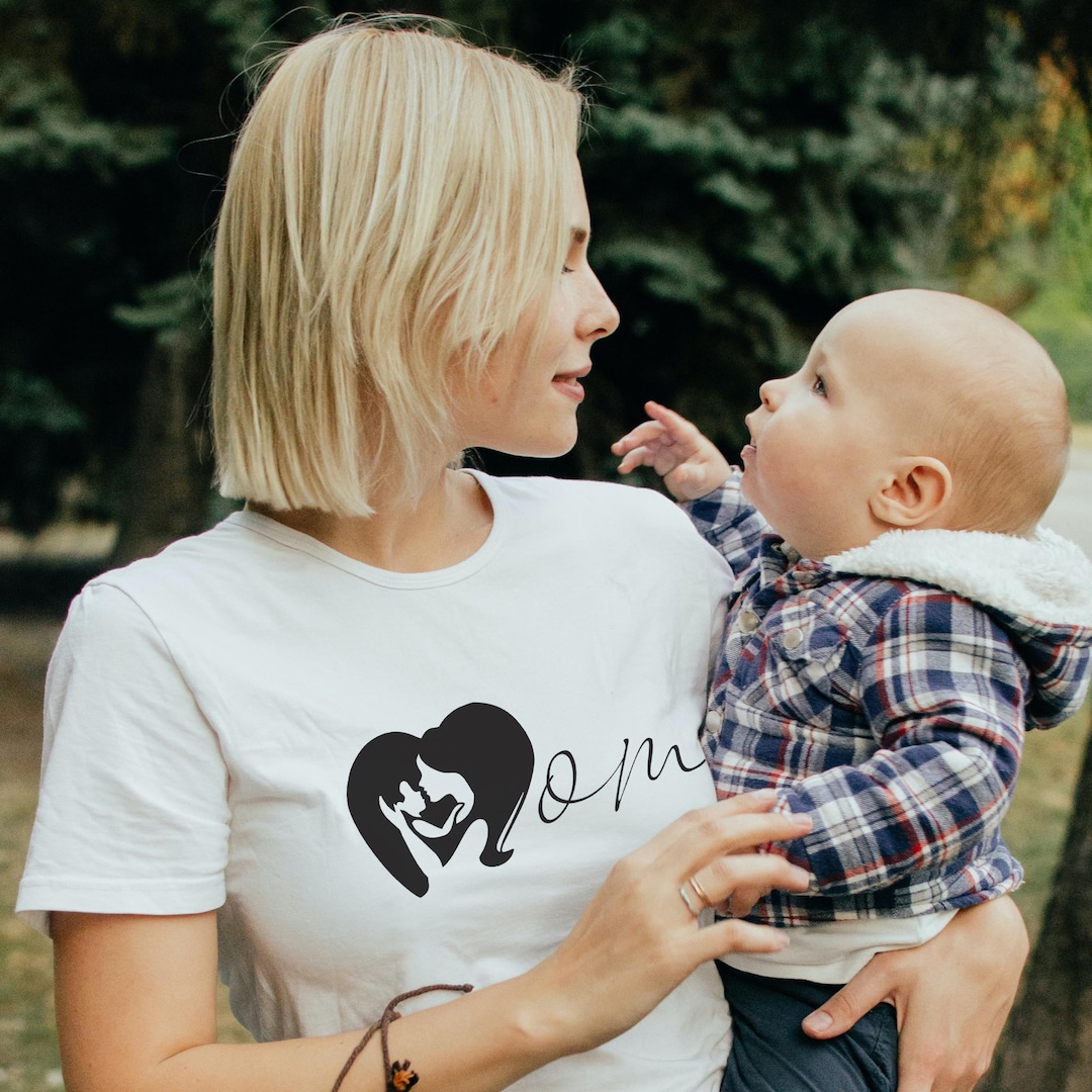 Mom Heart Shirt Gift for Mothers Day, Cute New Mommy Graphic Tee ...