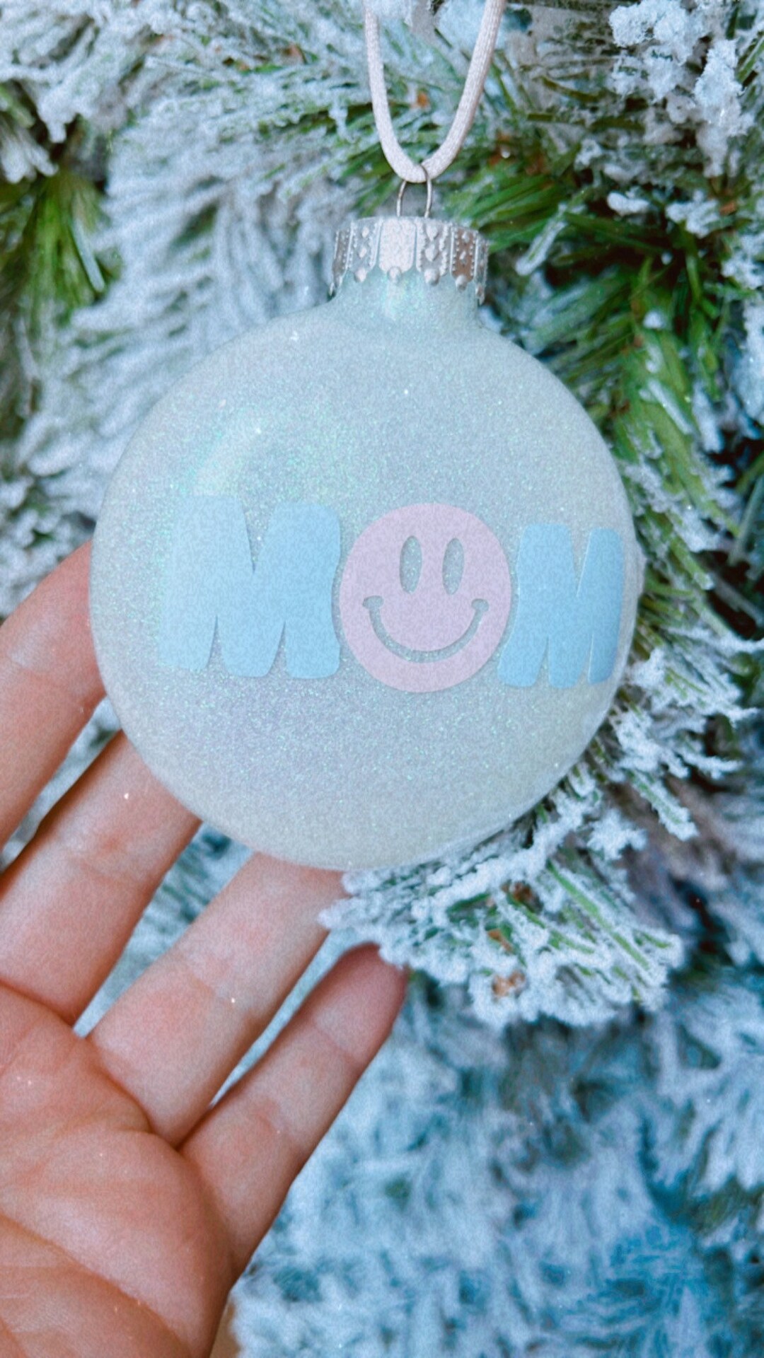 Mom Smiley Face Christmas Ornament- Mom Ornament - Custom Gift for Mom ...