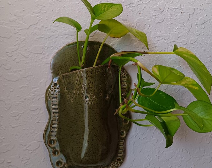 Ceramic Wall Pocket, Stoneware Wall Planter, Air Fern Holder, Green ...