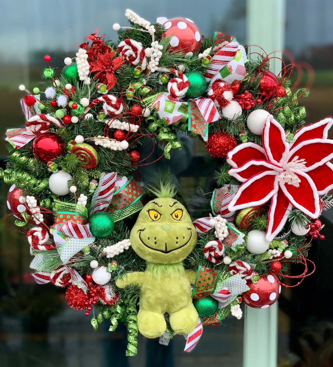 Grinch Wreath // the Grinch Front Door Wreath // Whoville - Etsy
