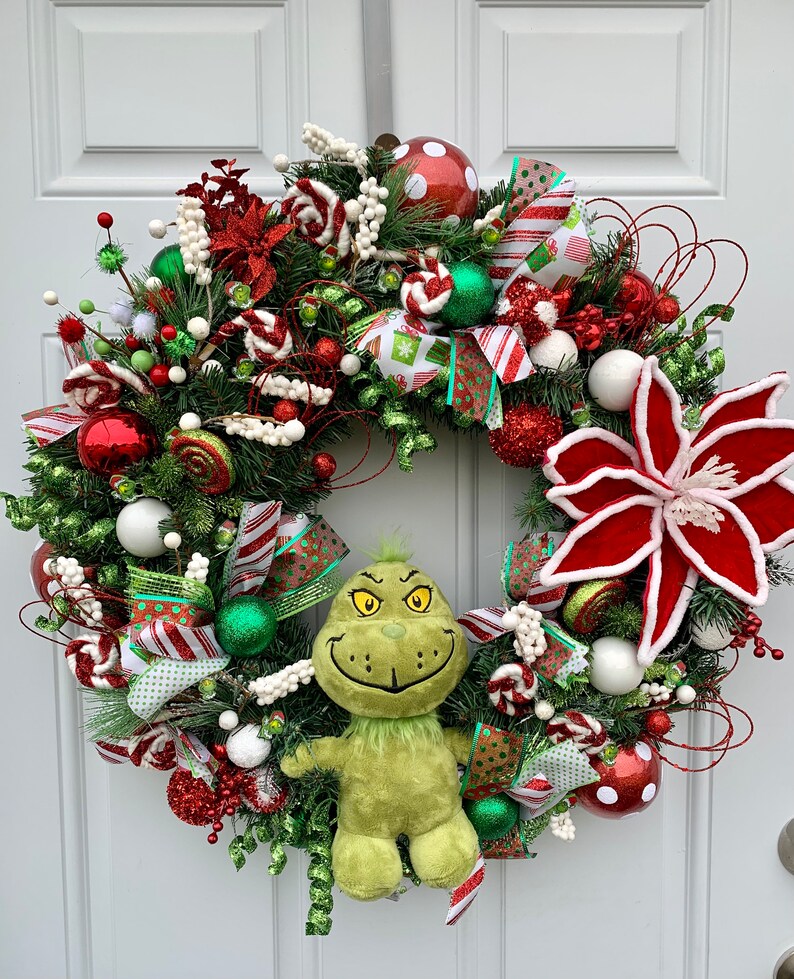 Grinch Wreath // the Grinch Front Door Wreath // Whoville Wreath ...