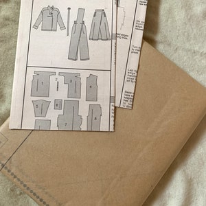 Vintage 1980's Vogue Pattern 2332, Vogue Individualist, Issey Mikaye ...