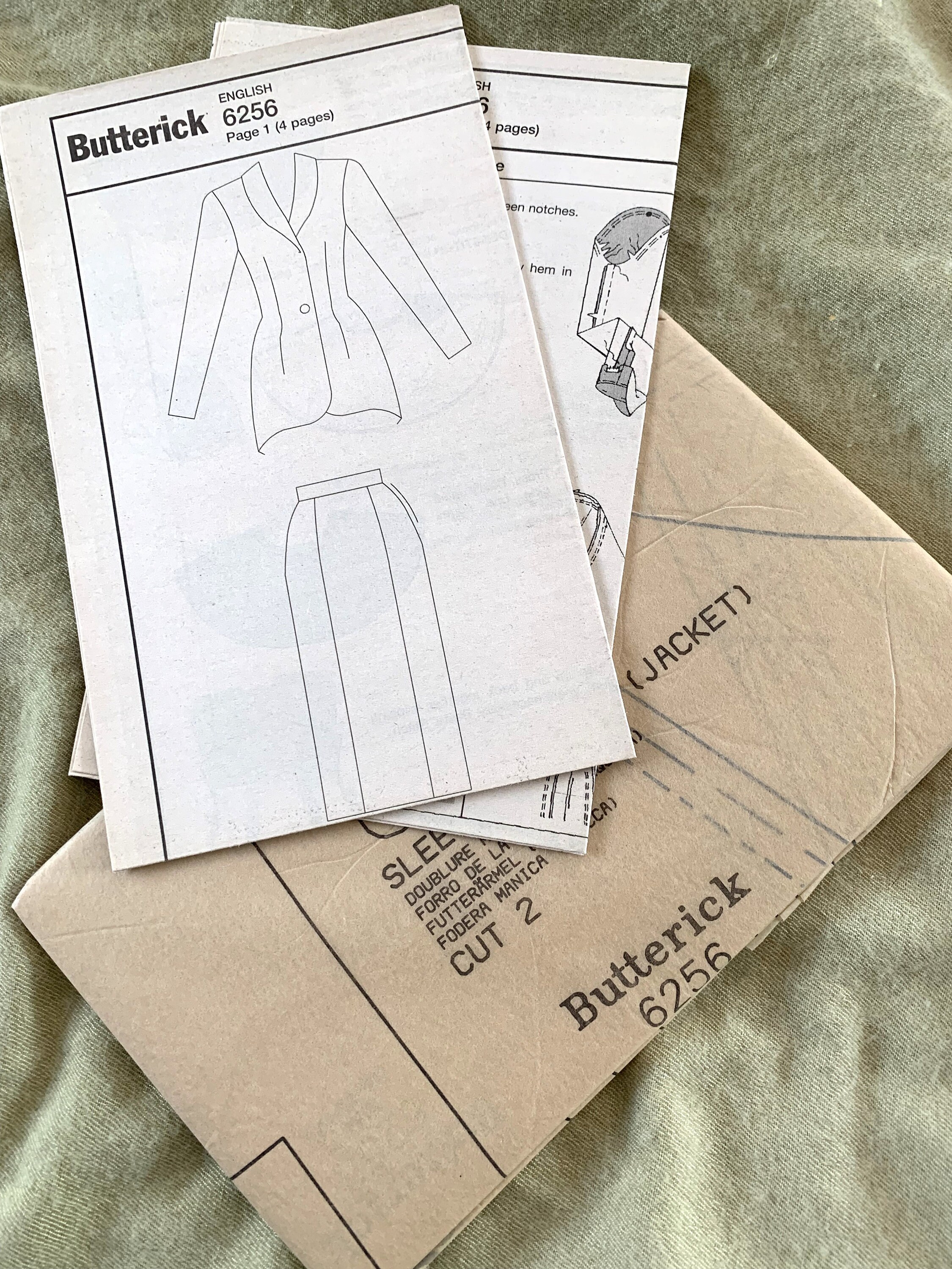 Vintage 1990's Butterick Retro '47 Pattern 6256, Misses'/misses' Petite ...