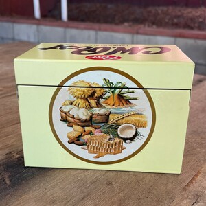 Vintage C.W. Post Tin Recipe Box With Vintage Recipes on the Inside - Etsy