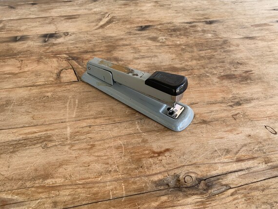 Vintage Bates MFG Co. 56 Stapler - Etsy