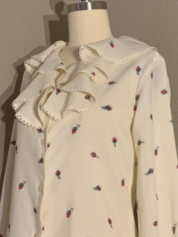 1990's Rosebud Print Blouse with Dramatic Ruffle Neck… - Gem