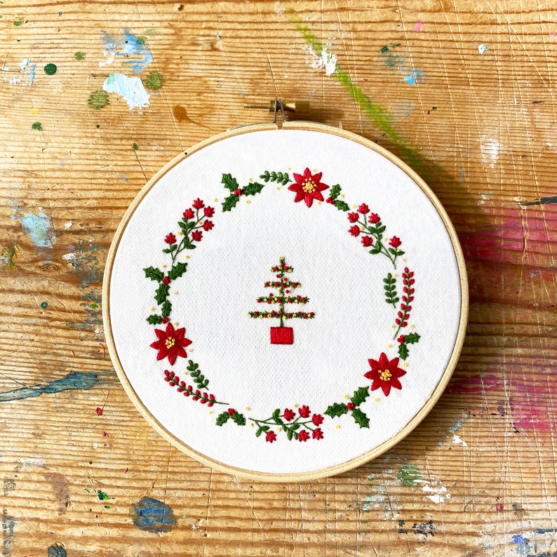 Floral Christmas Tree Embroidery Kit: DIY Wreath Pattern - Etsy