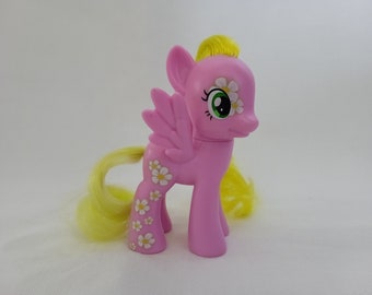 My Little Pony G4 Friendship is Magic "crystal Empire Castle With Princess Cadance & Baby Flurry ...