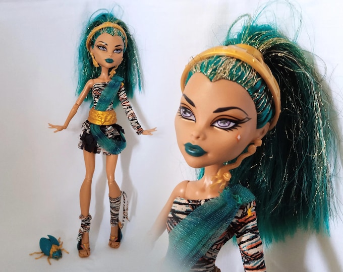 Monster High - Nefera De Nile With Pet Scarab Beetle Azura - Mattel ...