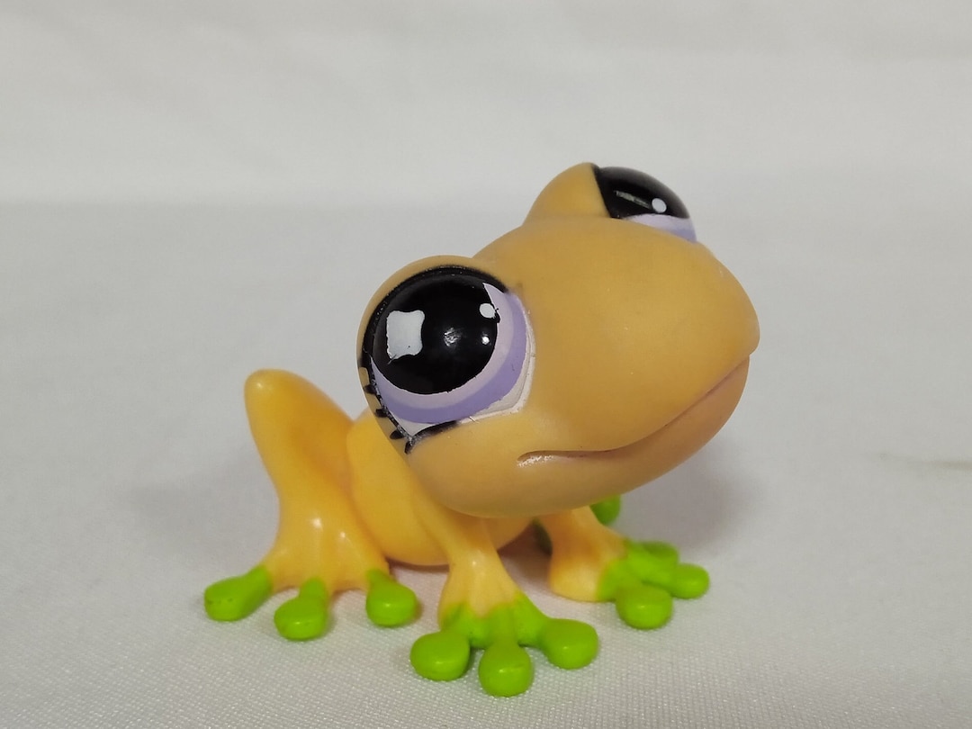 Littlest Petshop Hasbro Figure Frog #929 Retro Toy Collection Littlest ...