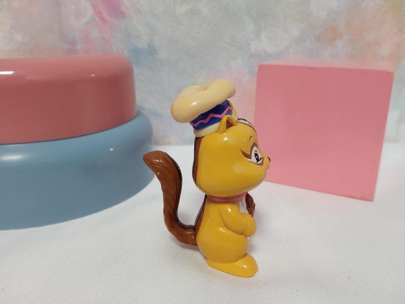 Strawberry Shortcake Bandai 2002 Ginger Snap's Chocolate Chipmunk Pet ...