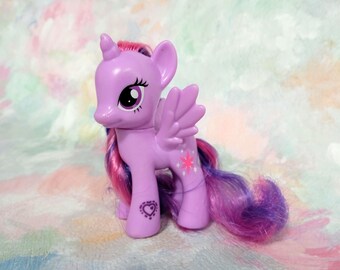 My Little Pony G4 Friendship is Magic "crystal Empire Castle With Princess Cadance & Baby Flurry ...