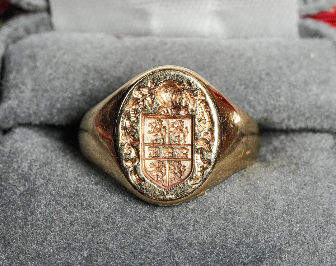 Beautiful High Relief 14k Gold Crest Coat of Arms Armorial Shield ...