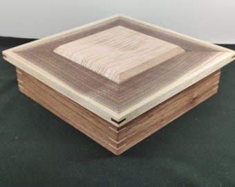 Walnut and Curly Maple Keepsake Box - Etsy