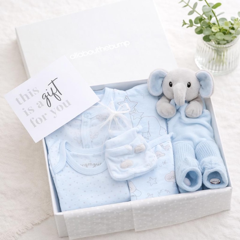 New Parents Gift Hampers - 60+ Gift Ideas for 2026