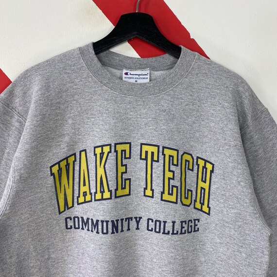 Vintage Wake Technical Community College Sweatshirt W… - Gem