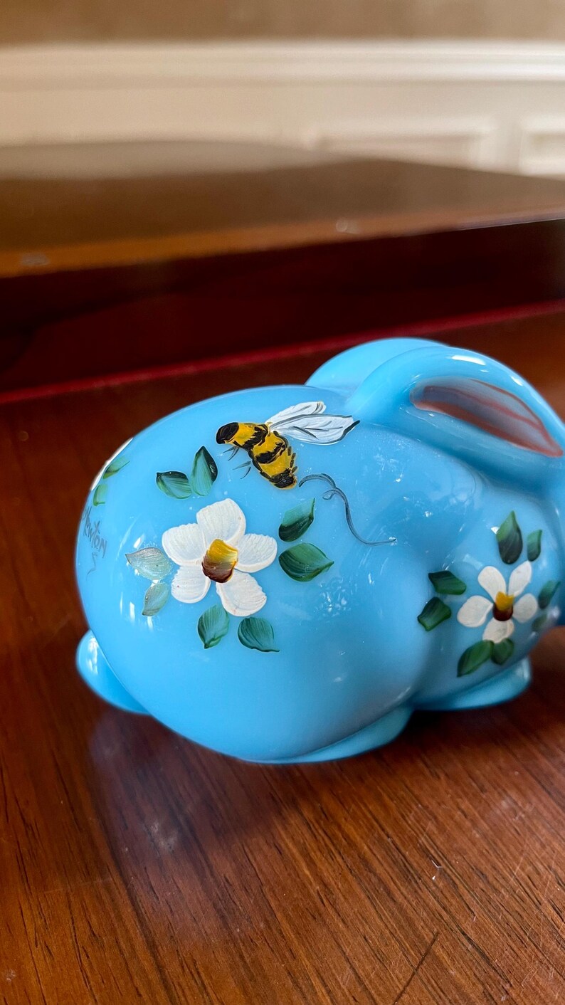 Mosser Glass Hand Painted Bumble Bee Bunny Rabbit Figurine Paperweight ...