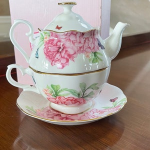 Royal Albert Miranda Kerr “tea for One” Teapot; English Teapot ...