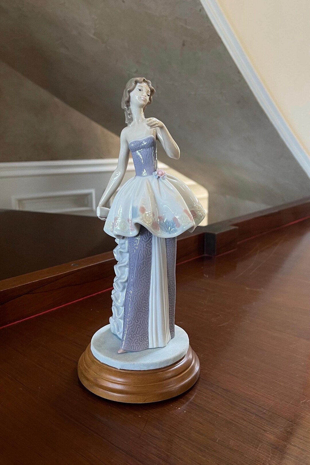 Lladro “grand Entrance ” 5857 Porcelain Figurine Mint Condition With ...