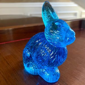 Mosser Glass 5” Aqua Blue Rabbit Figurine Paperweight; Vintage Mosser ...