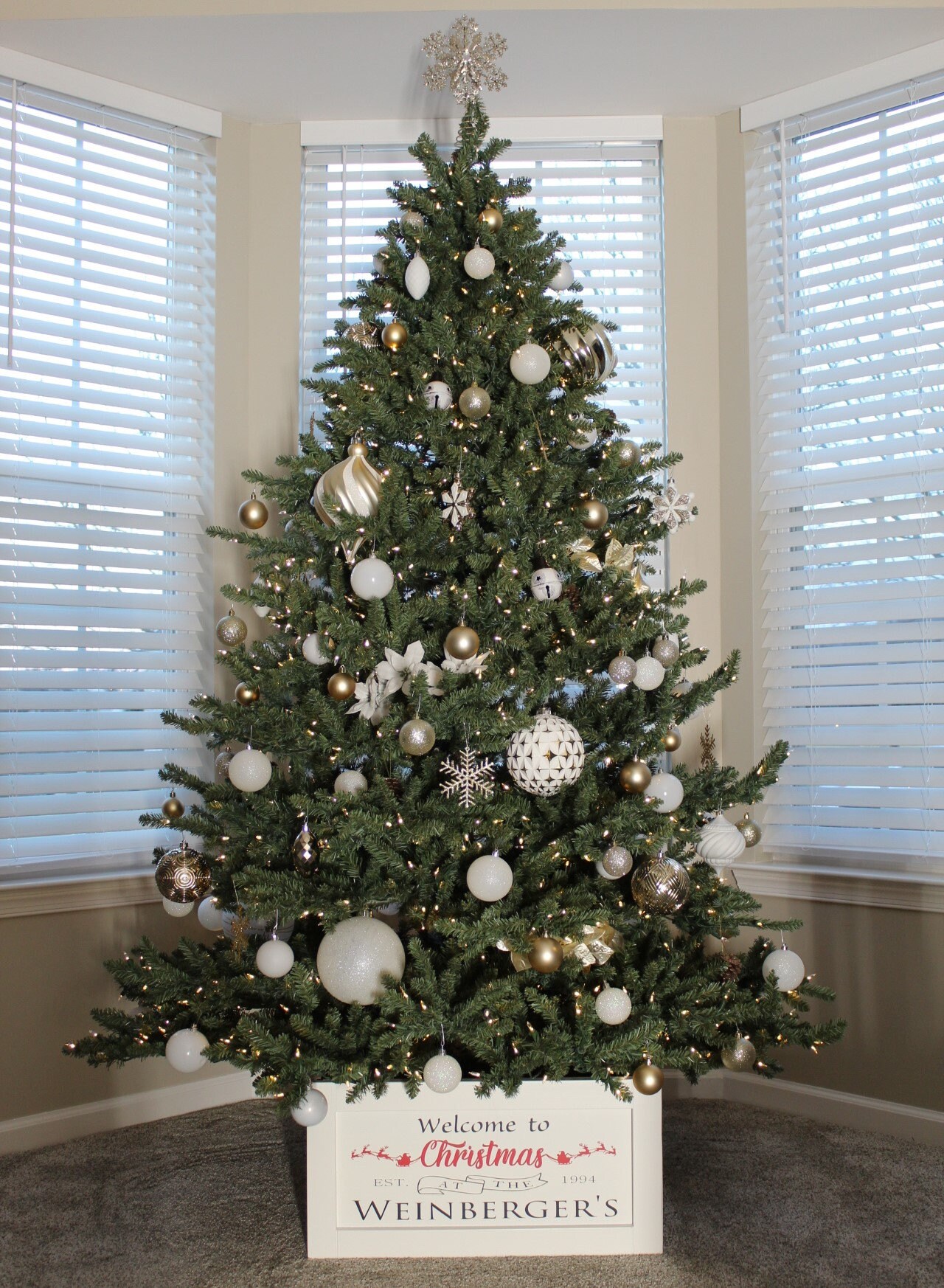 Personalized Farmhouse Christmas Tree Box: Tree Stand Cover - Etsy