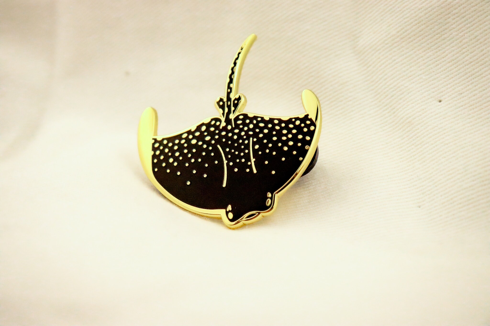 Stingray Enamel Pin - Etsy