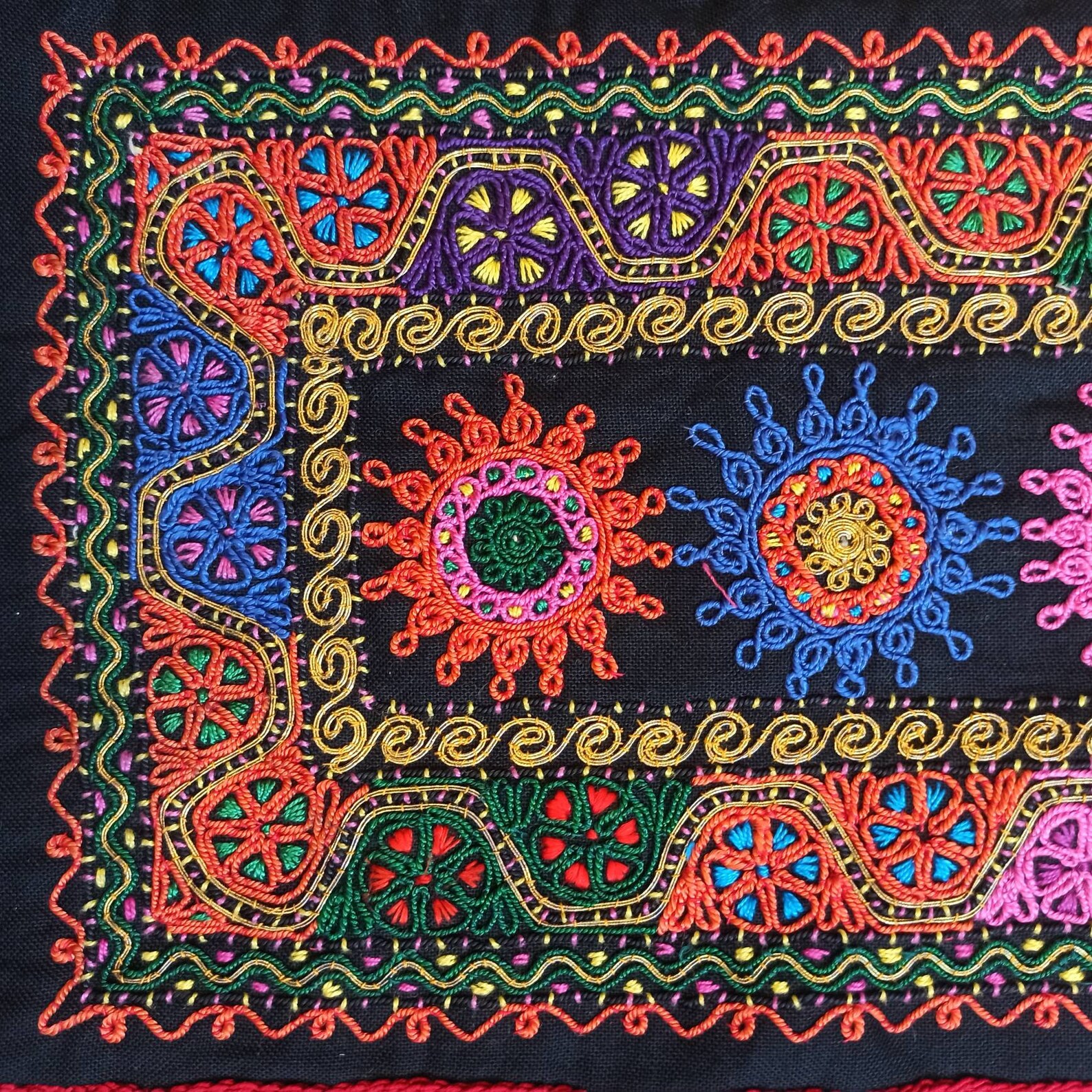 Antique Textile, Textile, Embroidery, Decorative Textile, Handwork ...