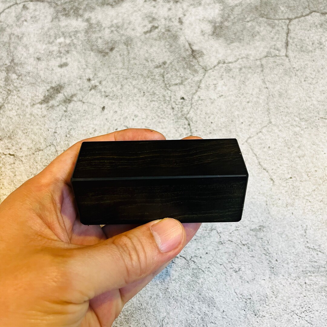 Custom Knife Stand, Display Stand- Mun Ebony Stand - Etsy