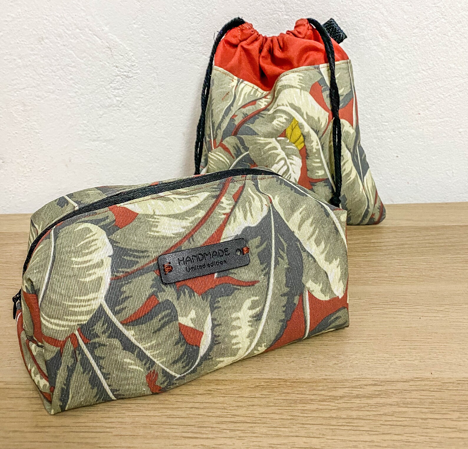 Printed handmade in Spain bags tote bags toiletry bag | Etsy