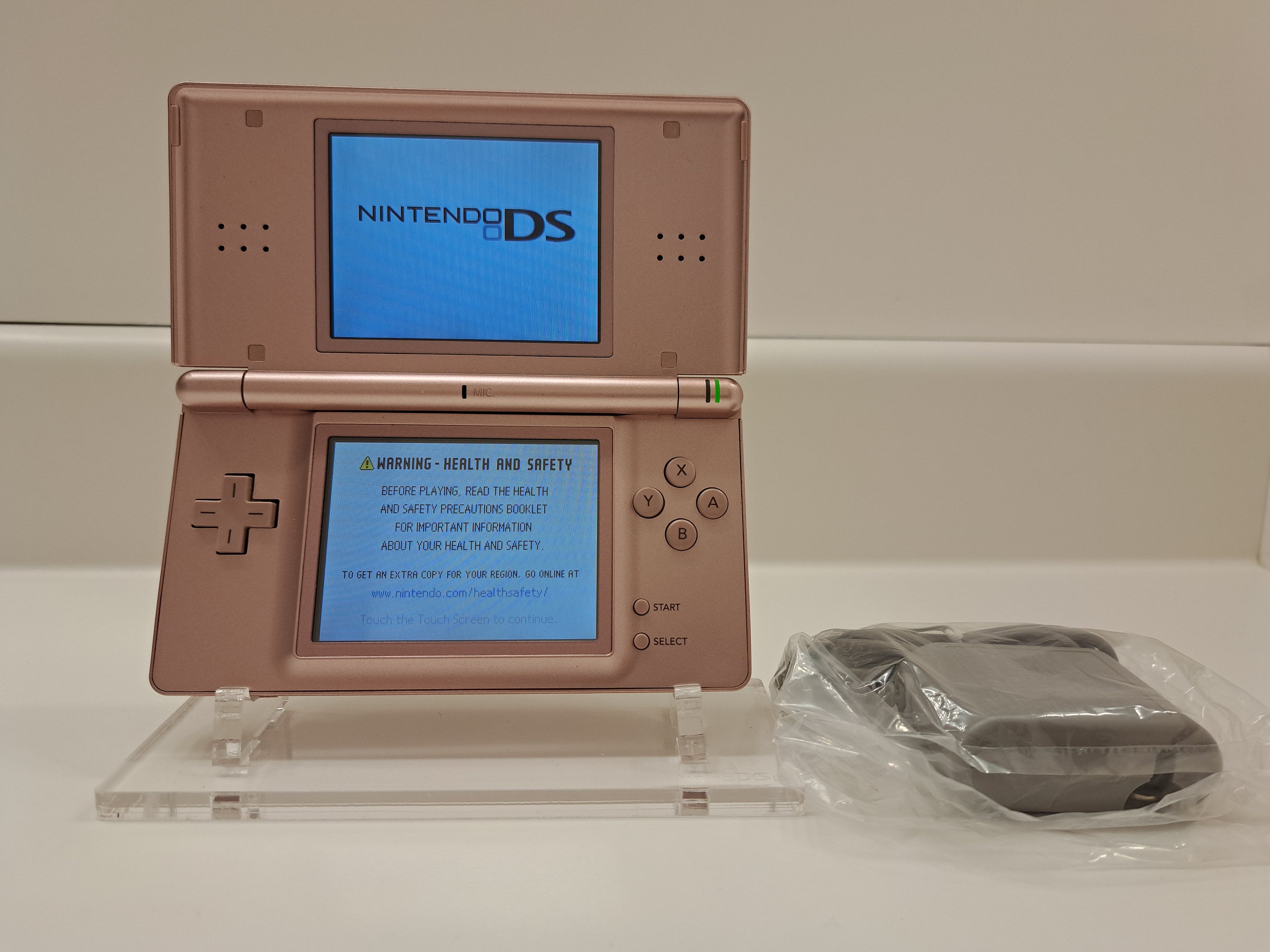 Nintendo Ds Lite Metallic Rose