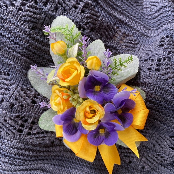 Yellow Roses and Violets Bouquet - Etsy
