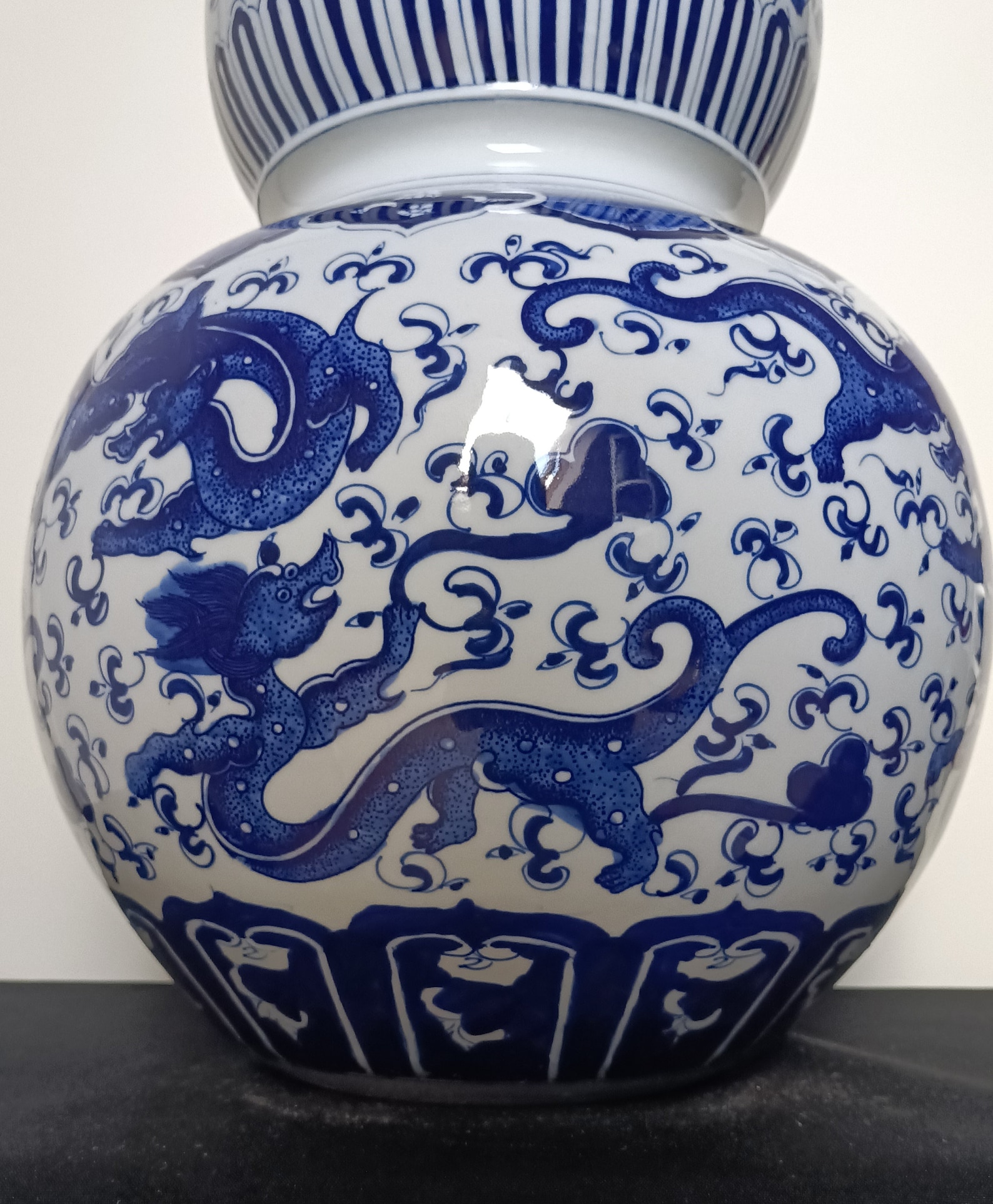 An Impressive Large Chinese Dragon Vase - Etsy