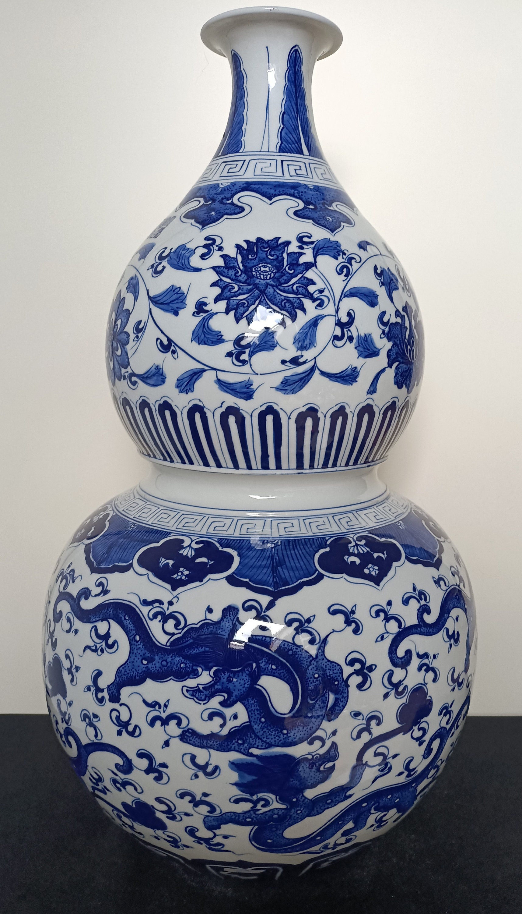 An Impressive Large Chinese Dragon Vase - Etsy
