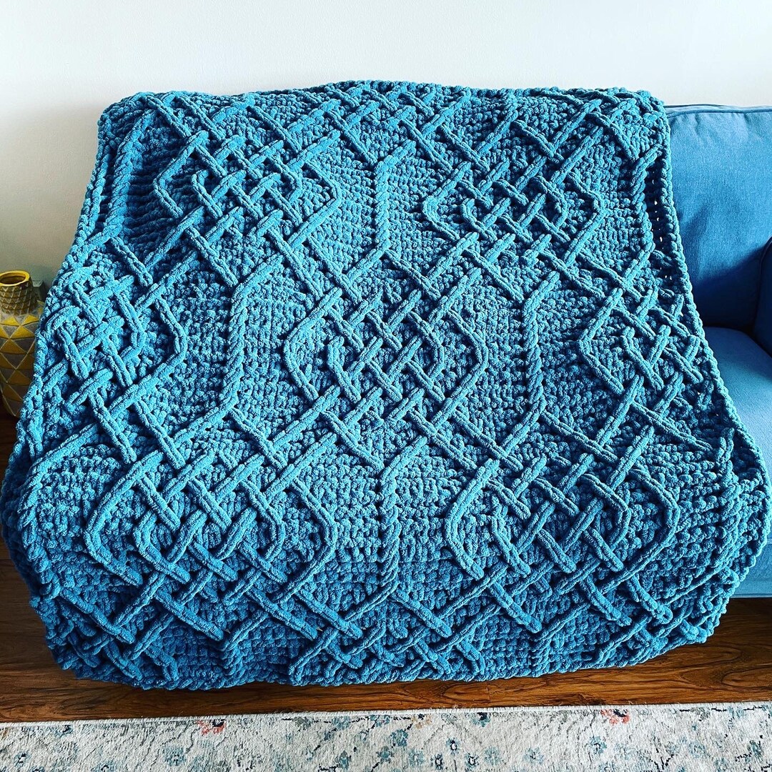 Blanket Pattern Download // PATTERN: Celtic Shield Blanket // Loop Yarn ...