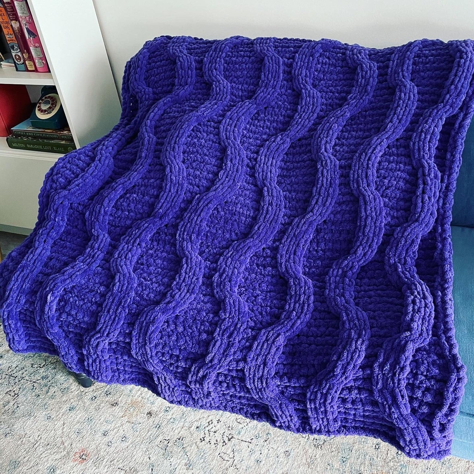 PATTERN: Squishy Squiggle Blanket - Loop Yarn Finger Knitting (PDF ...