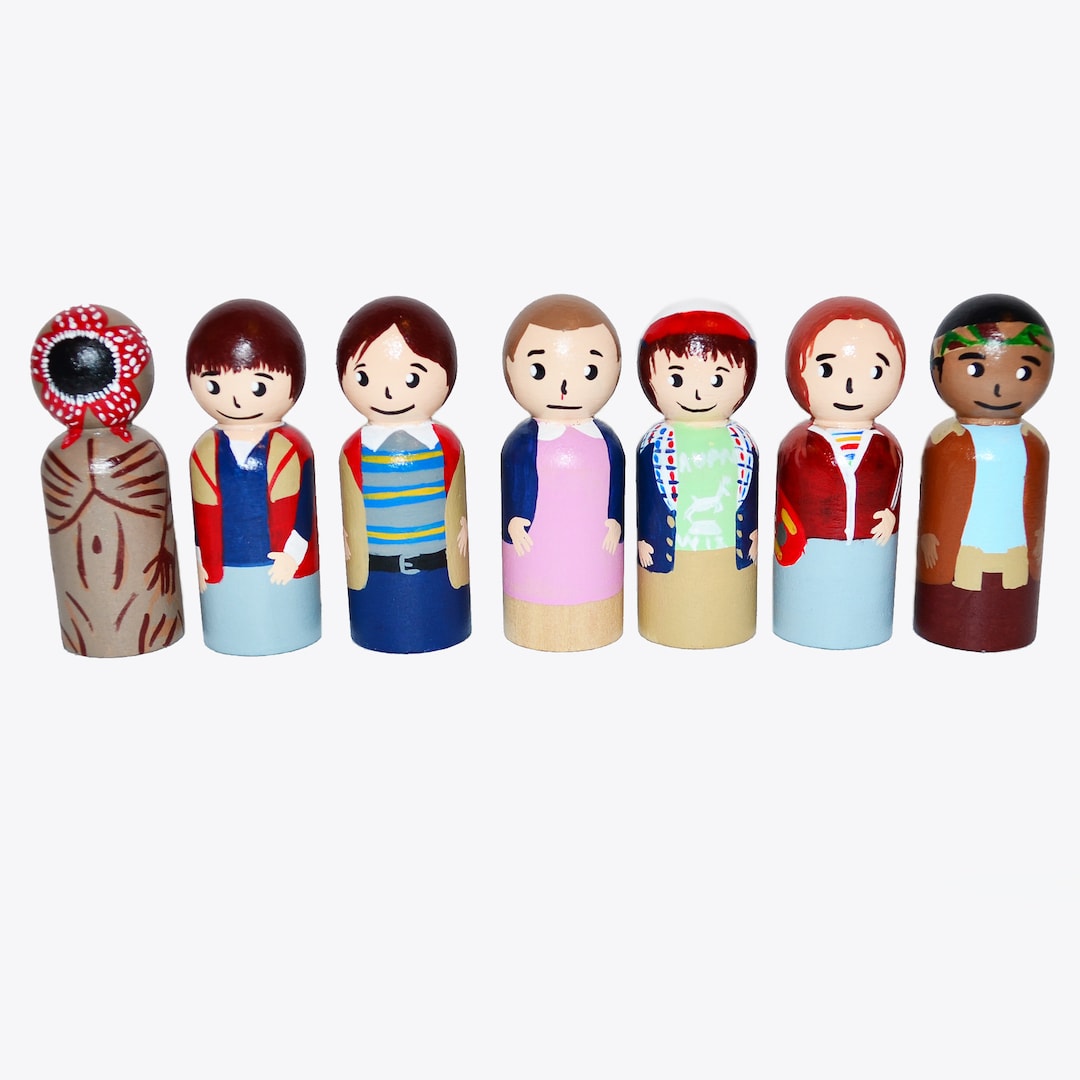 Stranger Things Peg Dolls' Hand Painted Wooden Peg Doll Toys ...