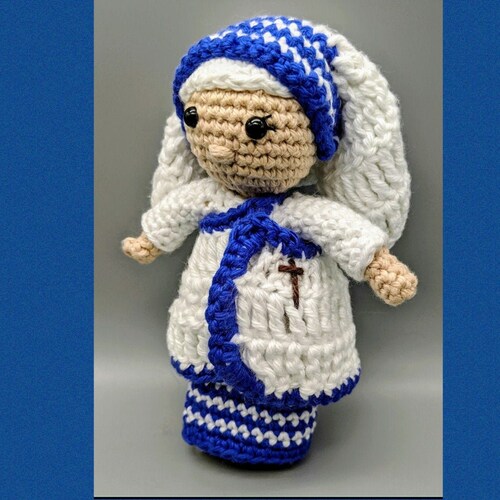 Mother Teresa // St. Teresa of Calcutta Crochet Amigurumi Doll - Etsy