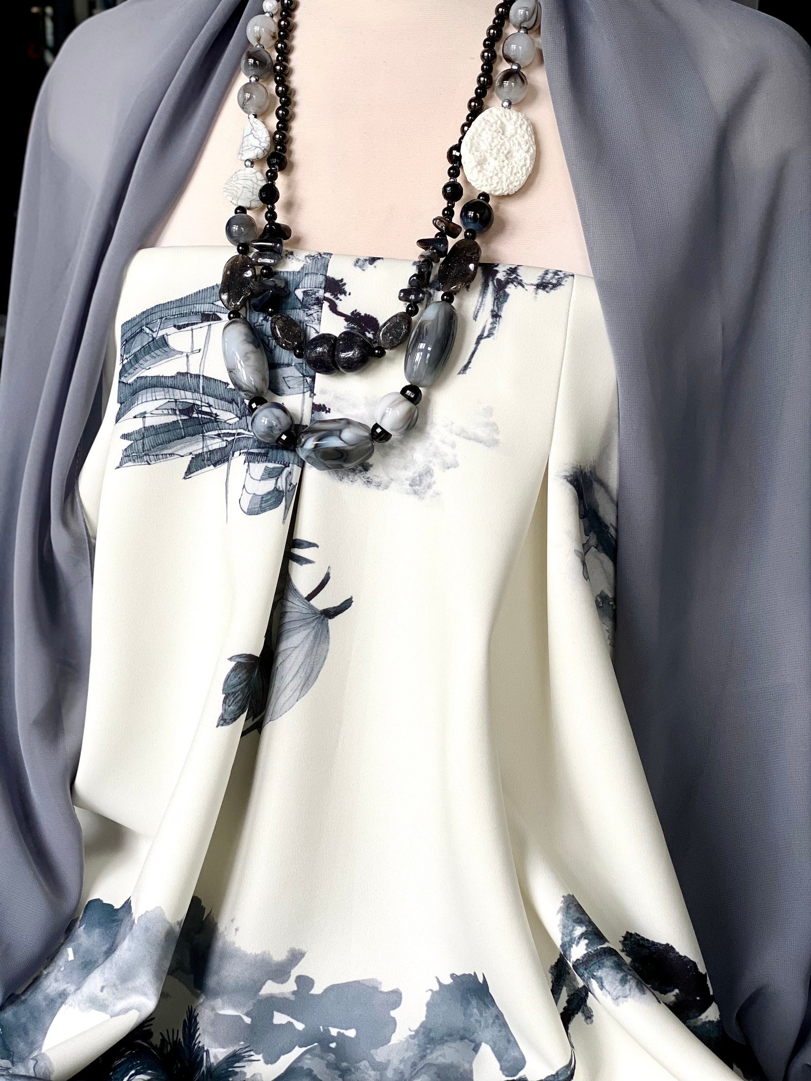 Tow Rows of Marble Colored Stones Statement, Interweaving Gray Stones ...