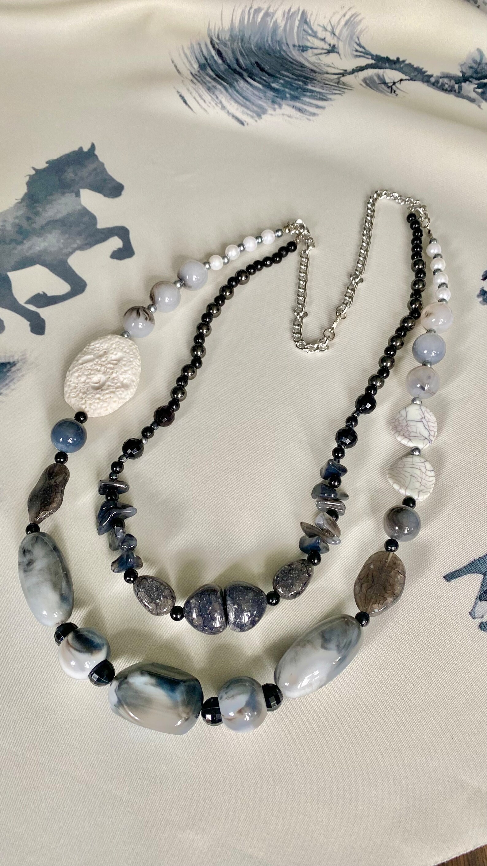 Tow Rows of Marble Colored Stones Statement, Interweaving Gray Stones ...