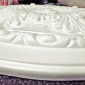 Polystyrene Ceiling Rose, Medallion, Rosette Center Ornate Floral Dia ...